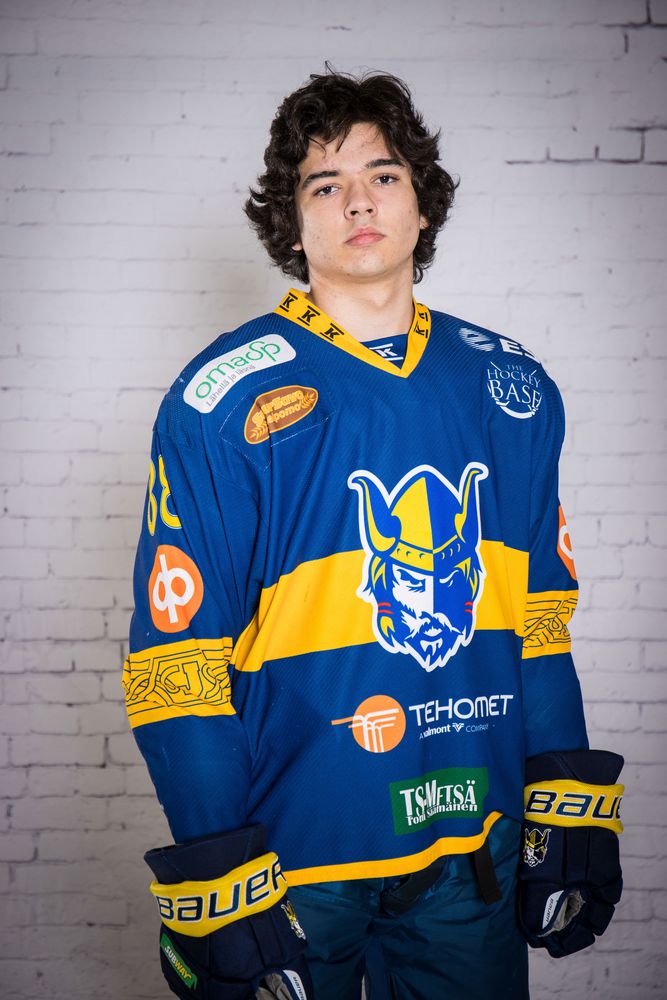 14 Ondrej Tariska | Juniori-Jukurit