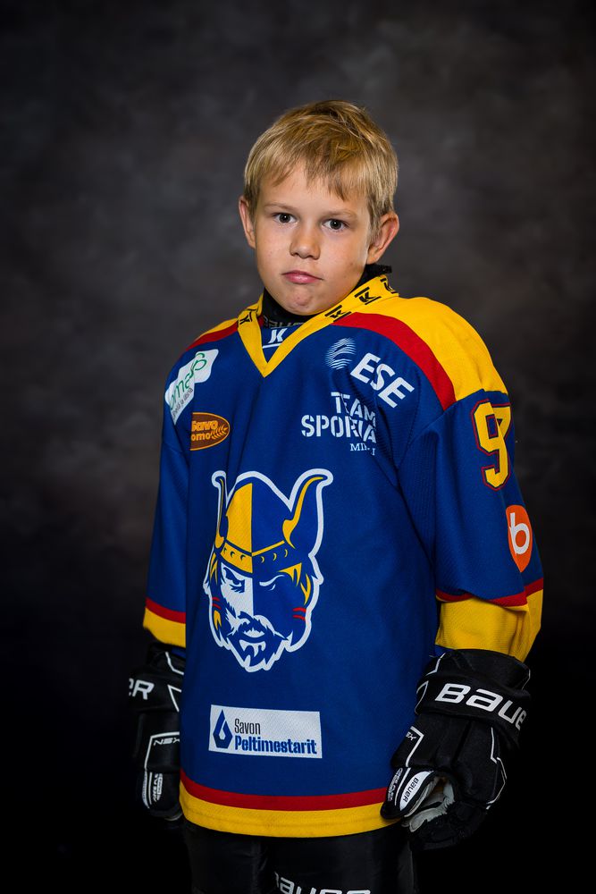 28 Vauhkonen Elias | Juniori-Jukurit